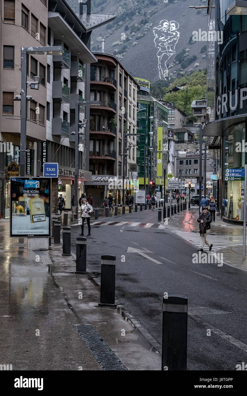 Avenue shopping mall area hi-res stock photography and images - Alamy