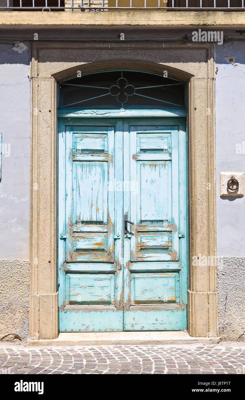 Wooden door. Roseto Valfortore. Puglia. Italy Stock Photo - Alamy