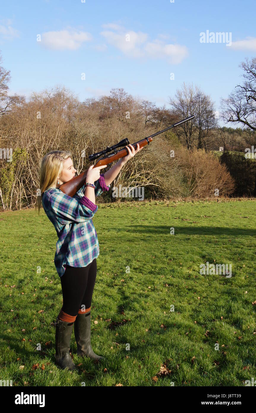 Hunter field rifle arm hi-res stock photography and images - Alamy