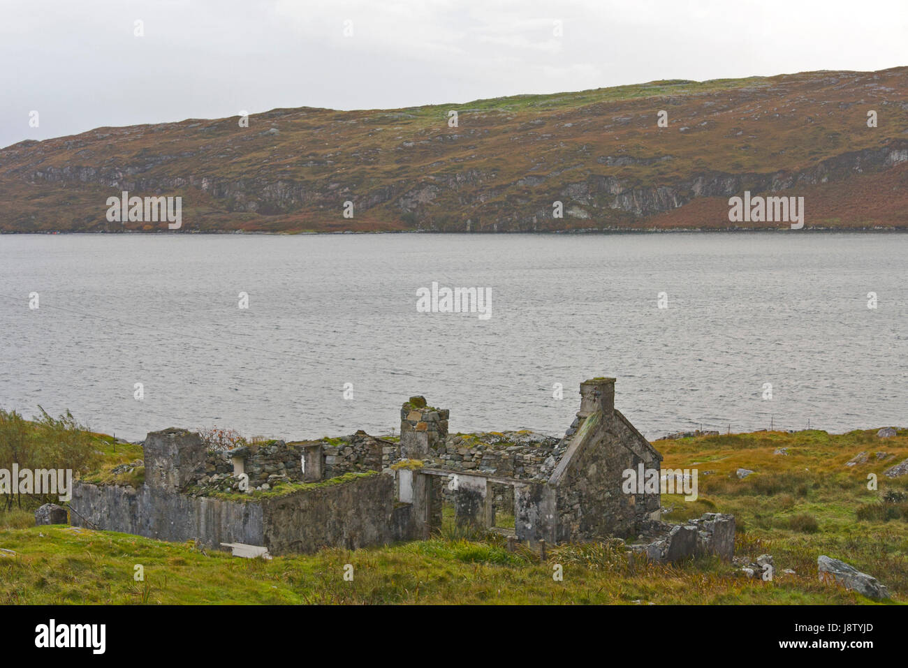 abandon, go away, depart, disappear, vanishing, house, building, hill ...