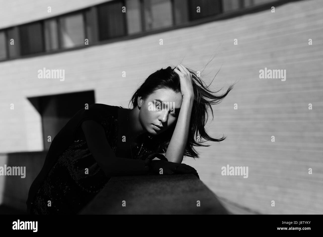 woman, hand, hands, sad, dejected, attitude, monochrome, expression ...