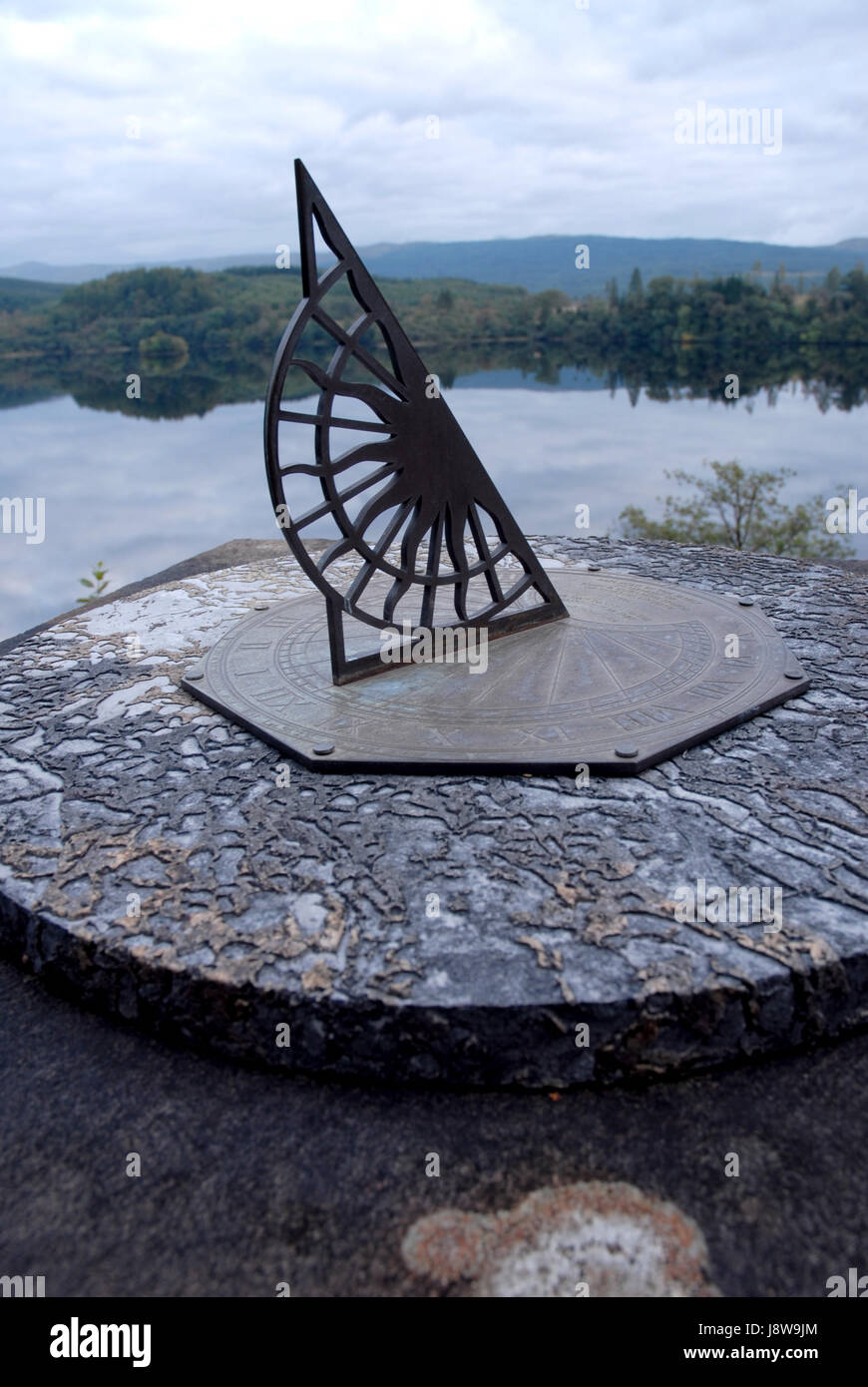 Scottish sundial hi-res stock photography and images - Alamy