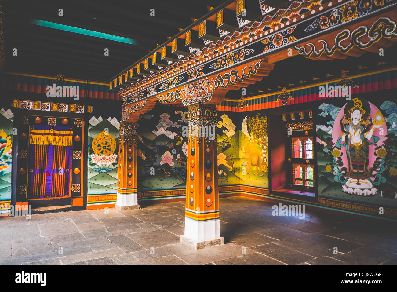 Traditional bhutan craft hi-res stock photography and images - Alamy