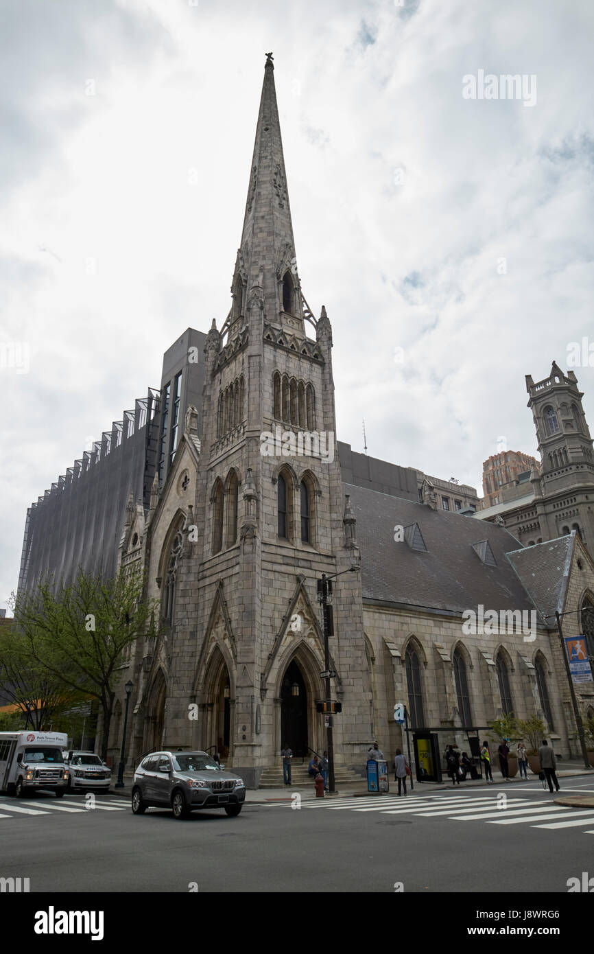 Street church philadelphia hi-res stock photography and images - Alamy