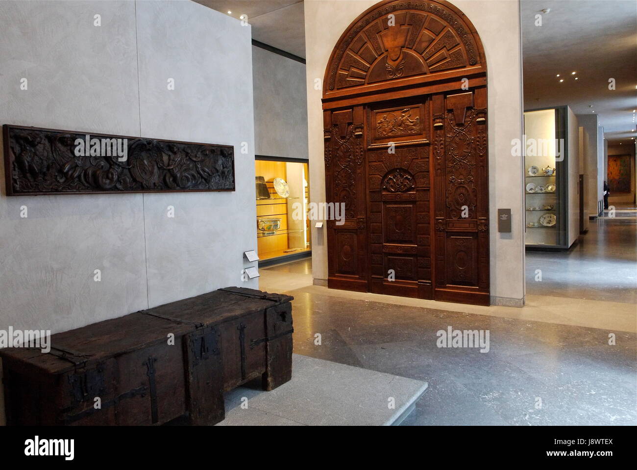 A tour in the collections of Saint-Pierre Museum of Fine Arts, in Lyon ...