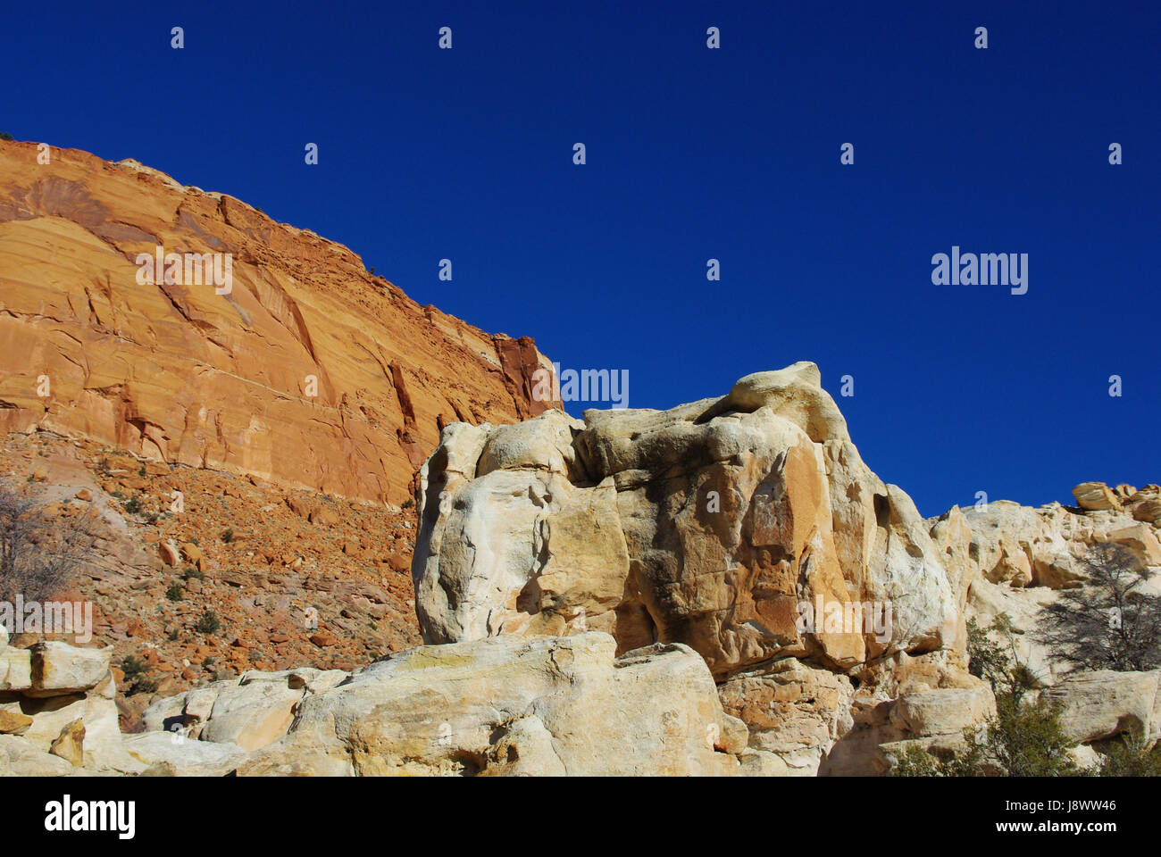 colourful formations near tower rock,capitol reef national park,utah ...