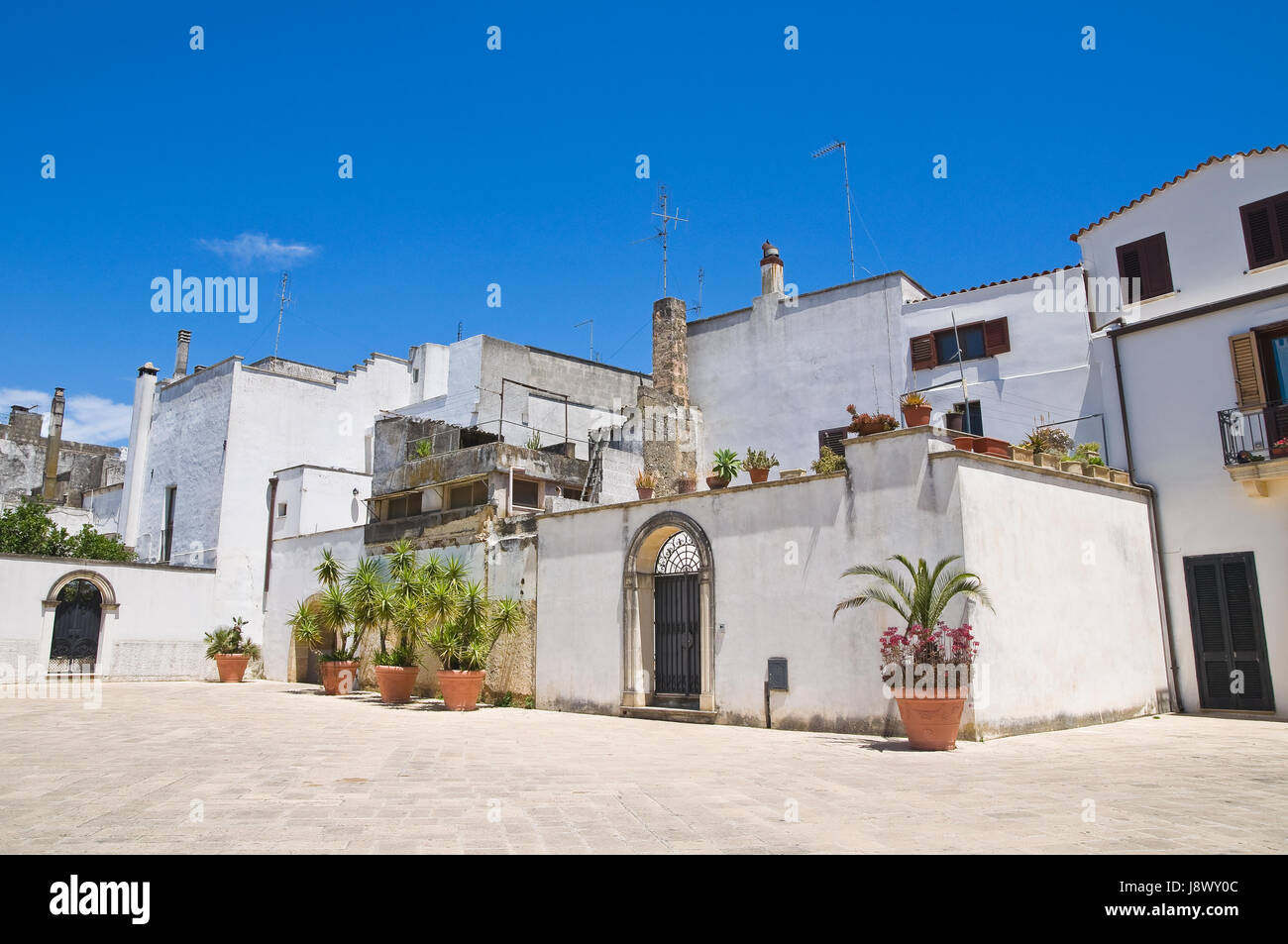 Alleyway. Specchia. Puglia. Italy Stock Photo - Alamy