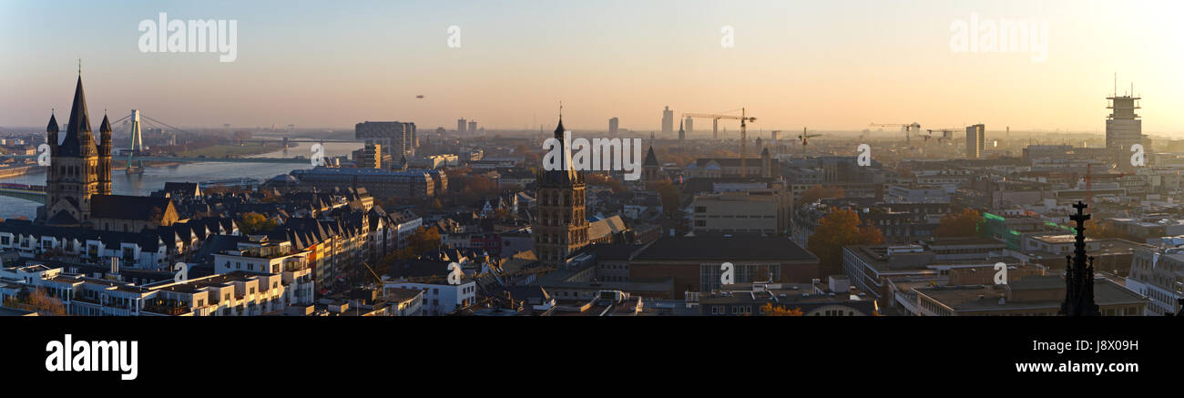 cologne's old town Stock Photo - Alamy
