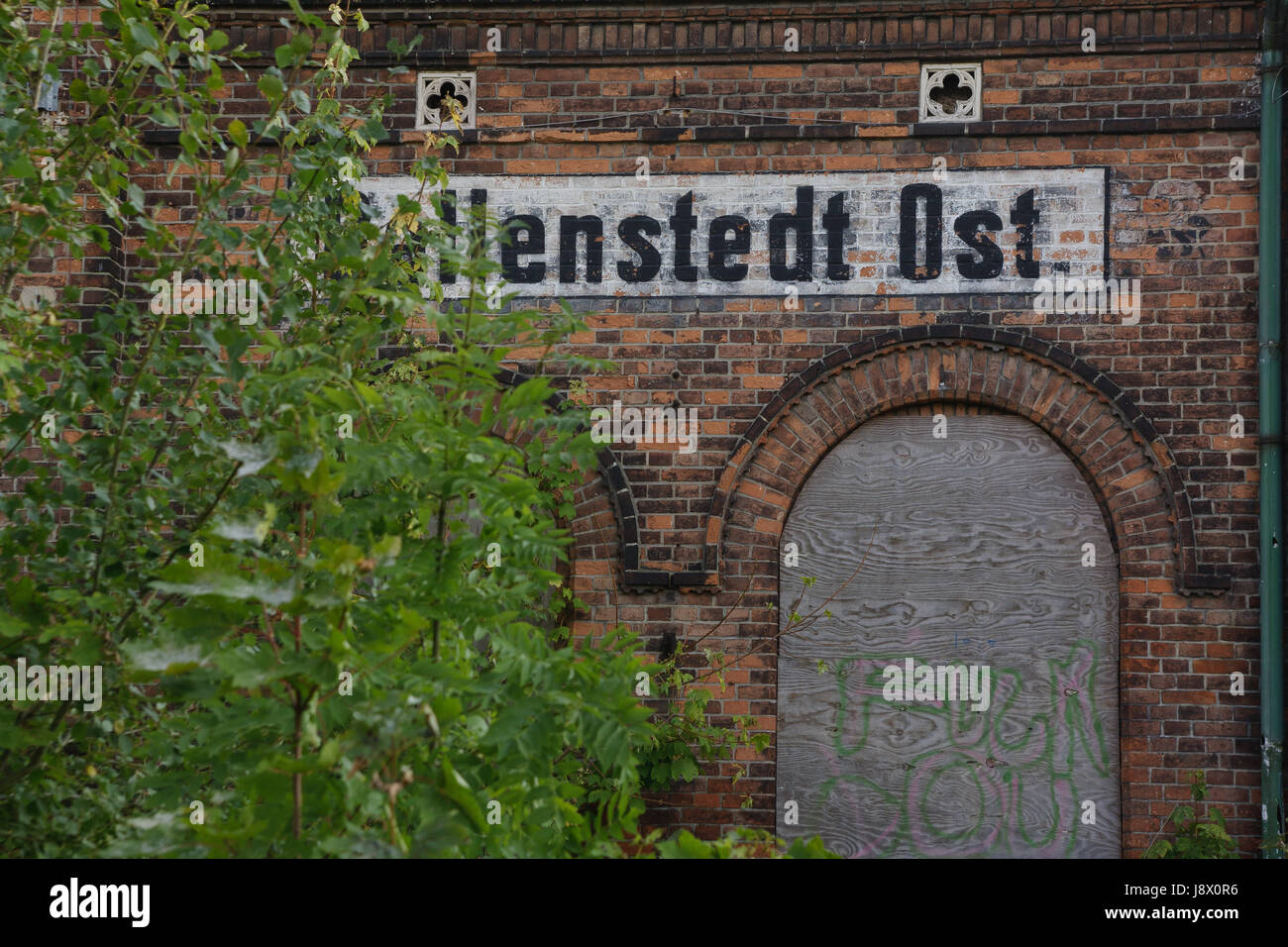 Building of the german reichsbahn hi-res stock photography and images ...
