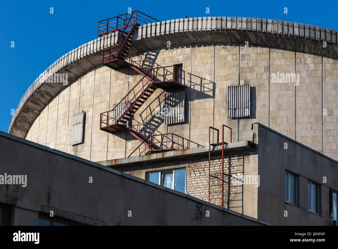 Vintage buildings fire escape hi-res stock photography and images - Alamy