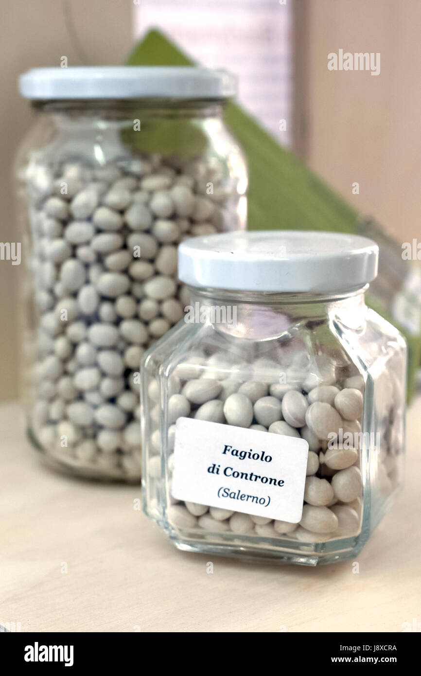 Controne hi-res stock photography and images - Alamy