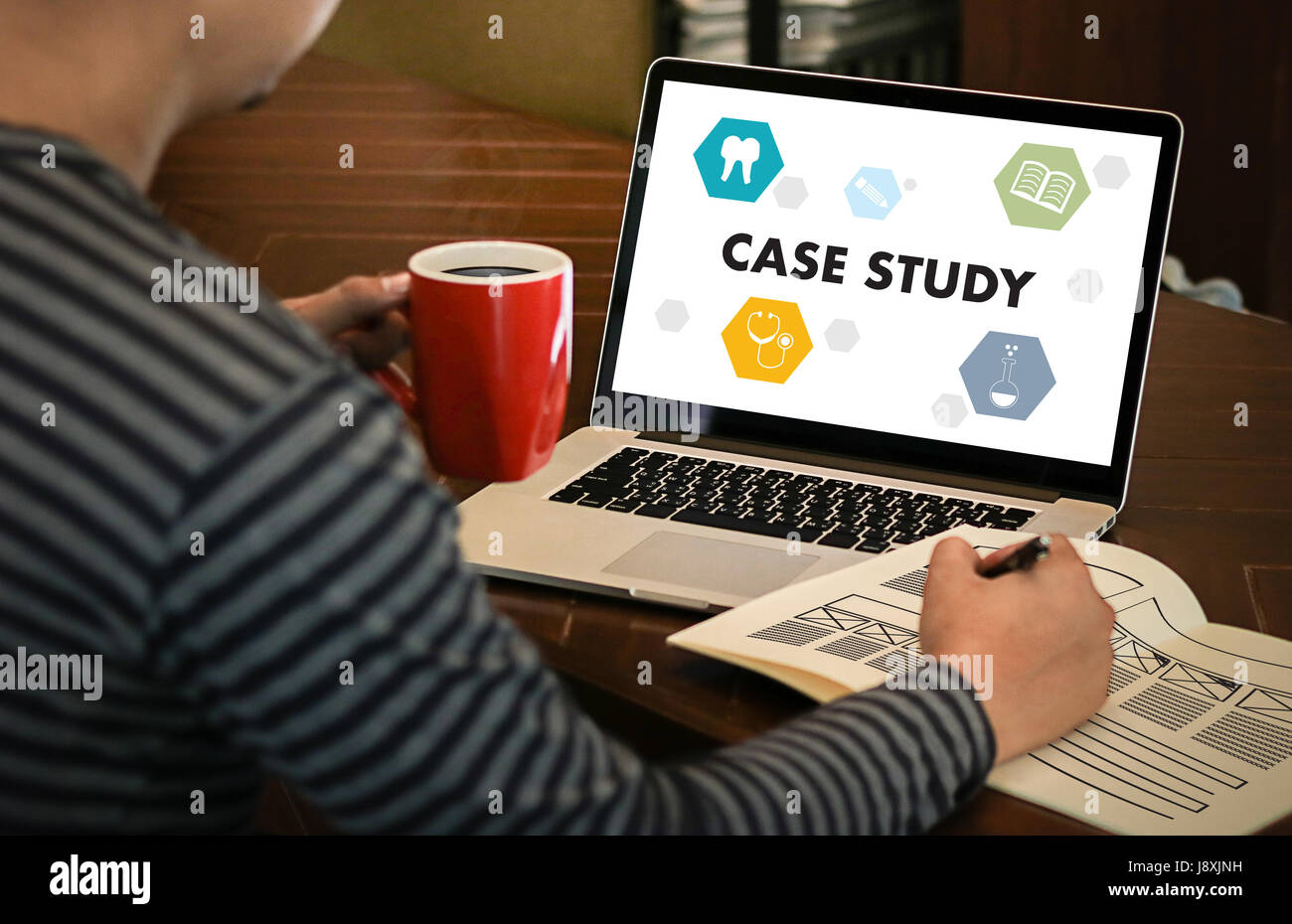 Asian teens studying hi-res stock photography and images - Alamy