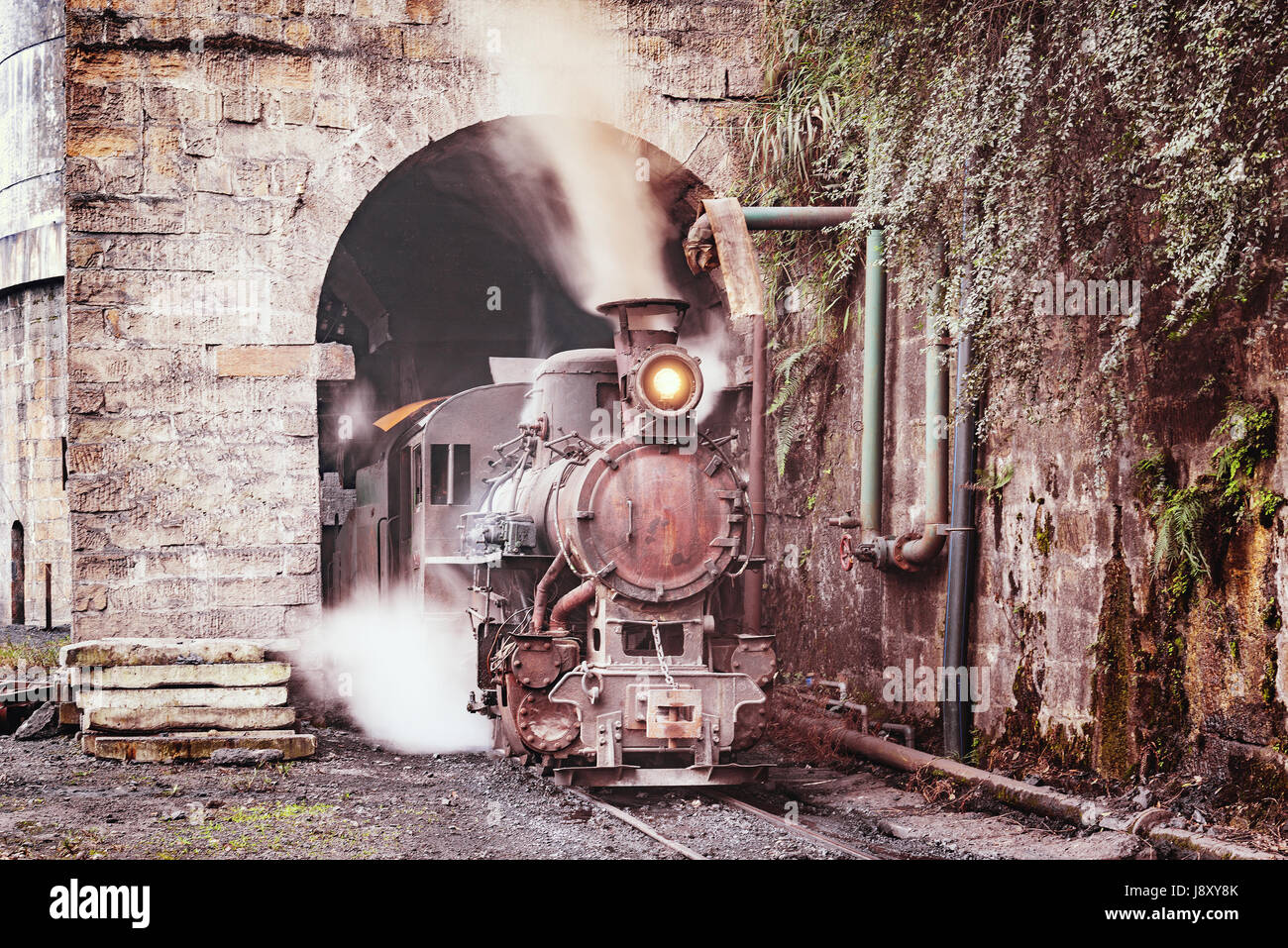 Process of coal loading to the steam old locomotive by Yuejin narrow ...