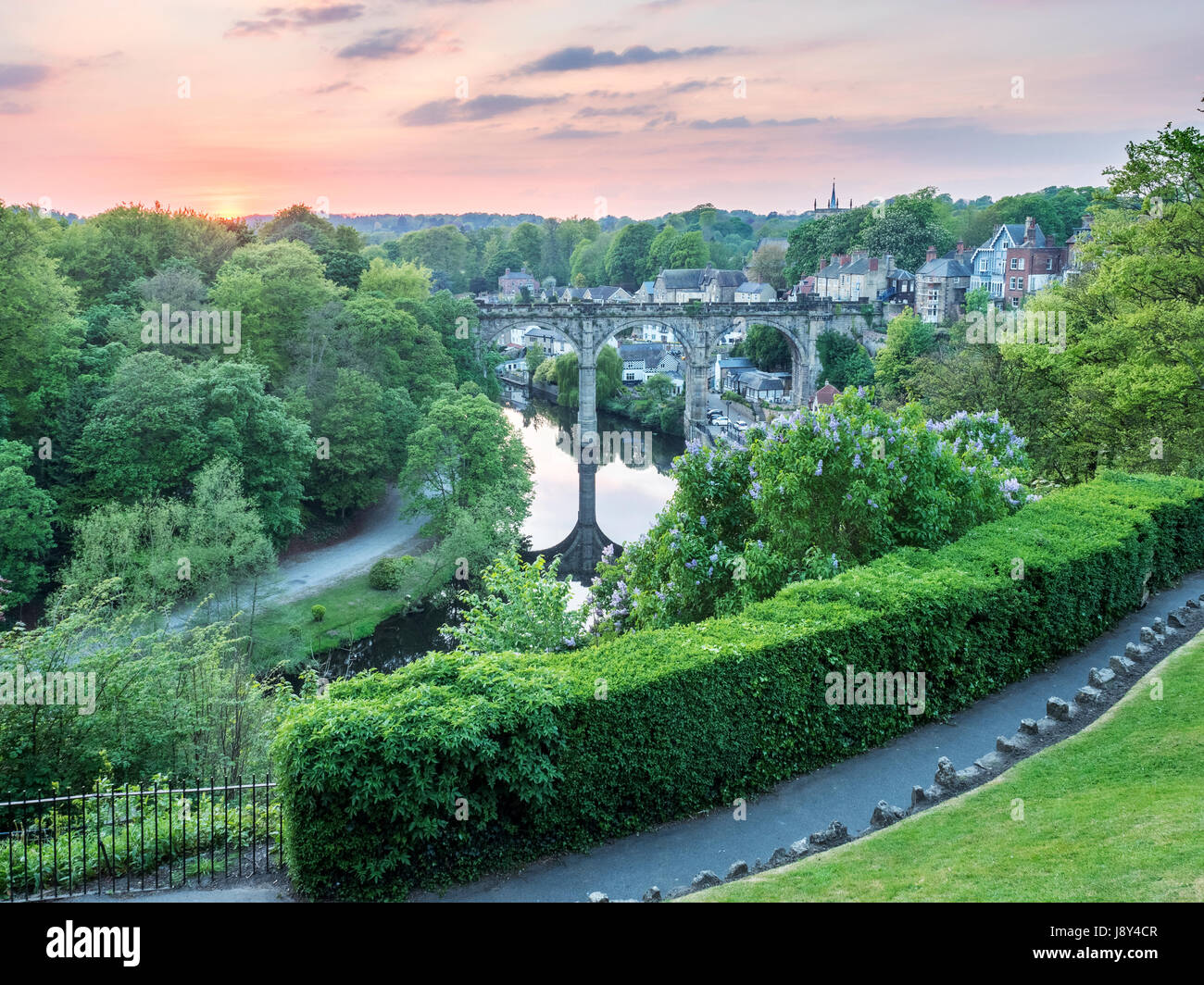 Nidd gorge viaduct hi-res stock photography and images - Alamy
