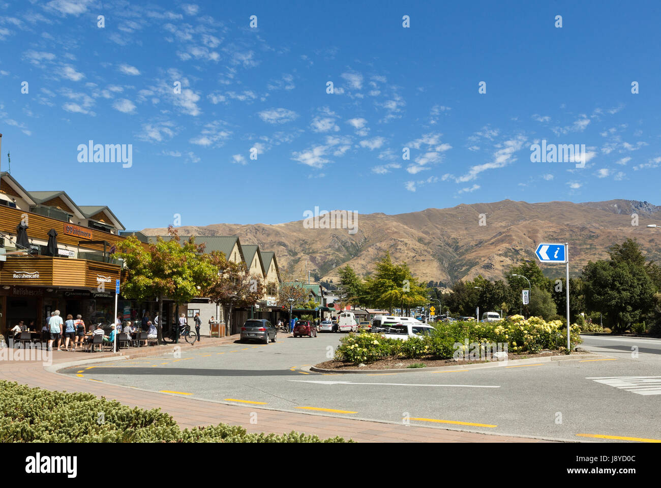 Wanaka town hi-res stock photography and images - Alamy