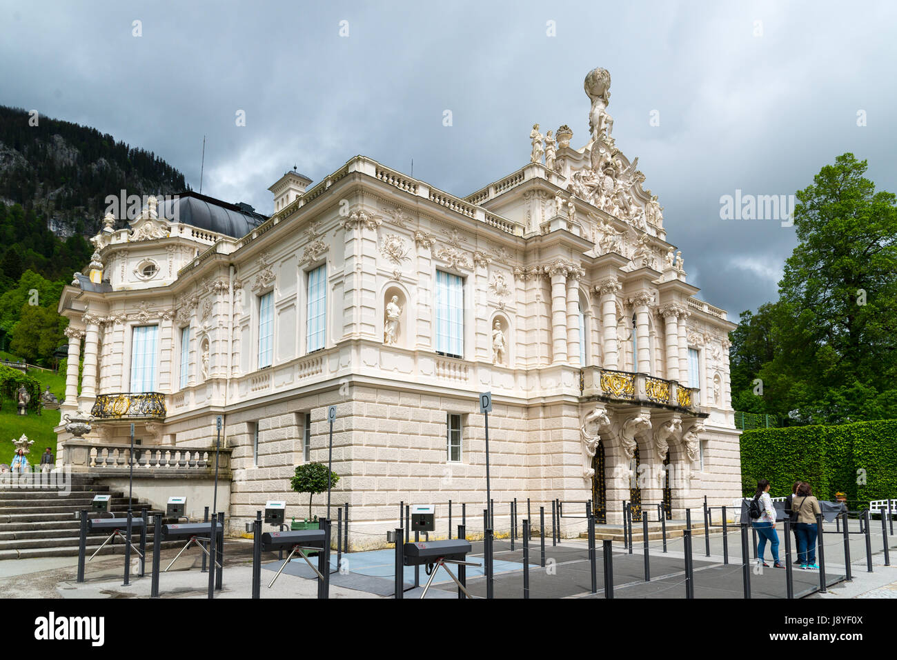 King ludwig bavaria palace hi-res stock photography and images - Alamy