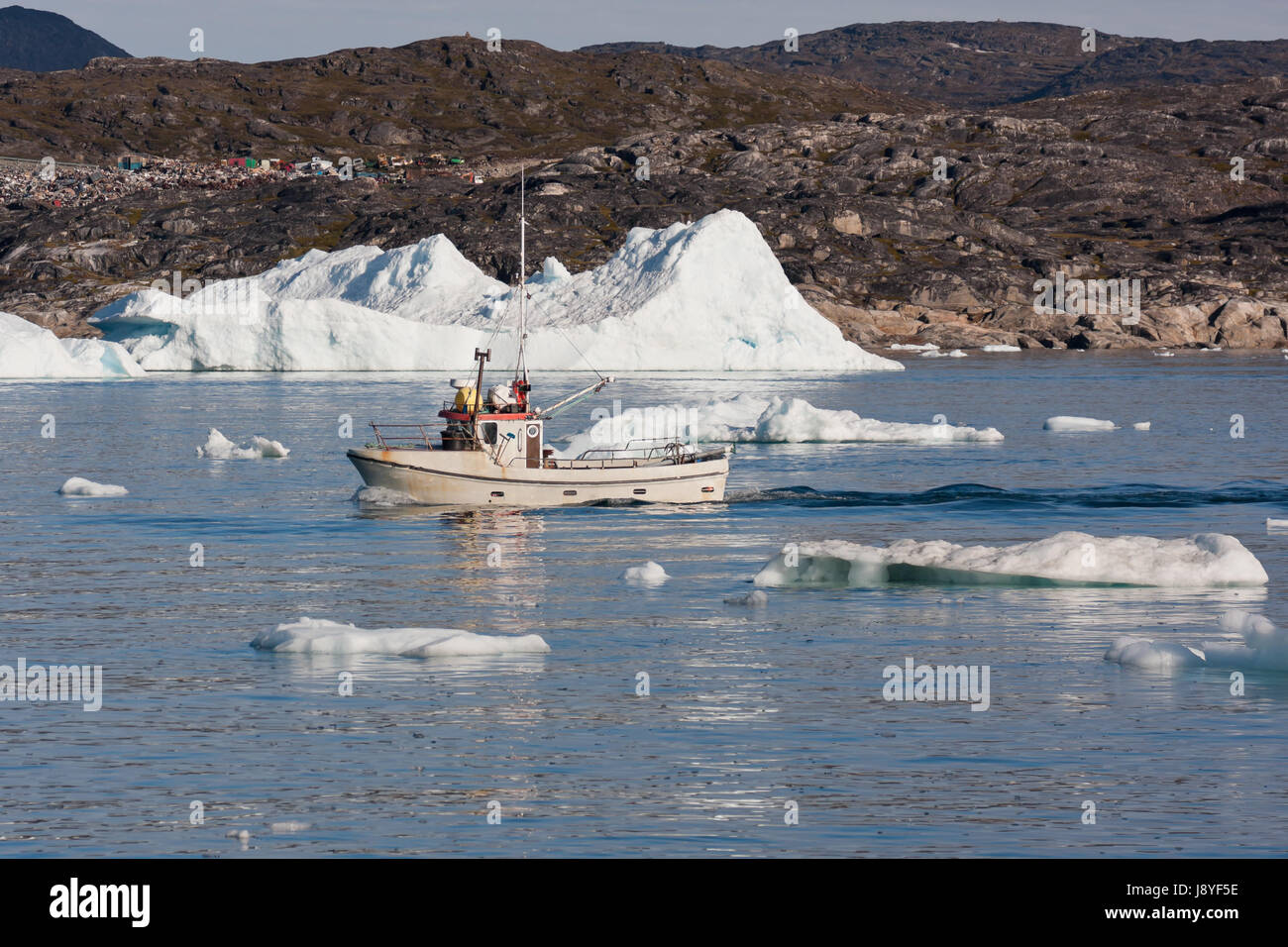 arctic, greenland, ice, iceberg, rowing boat, sailing boat, sailboat ...