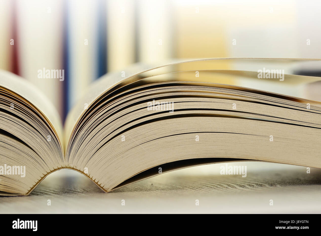 Page of book hi-res stock photography and images - Alamy