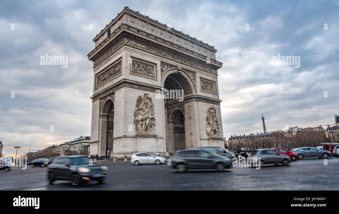 View of the Arc de triomphe in Paris, France Stock Photo - Alamy