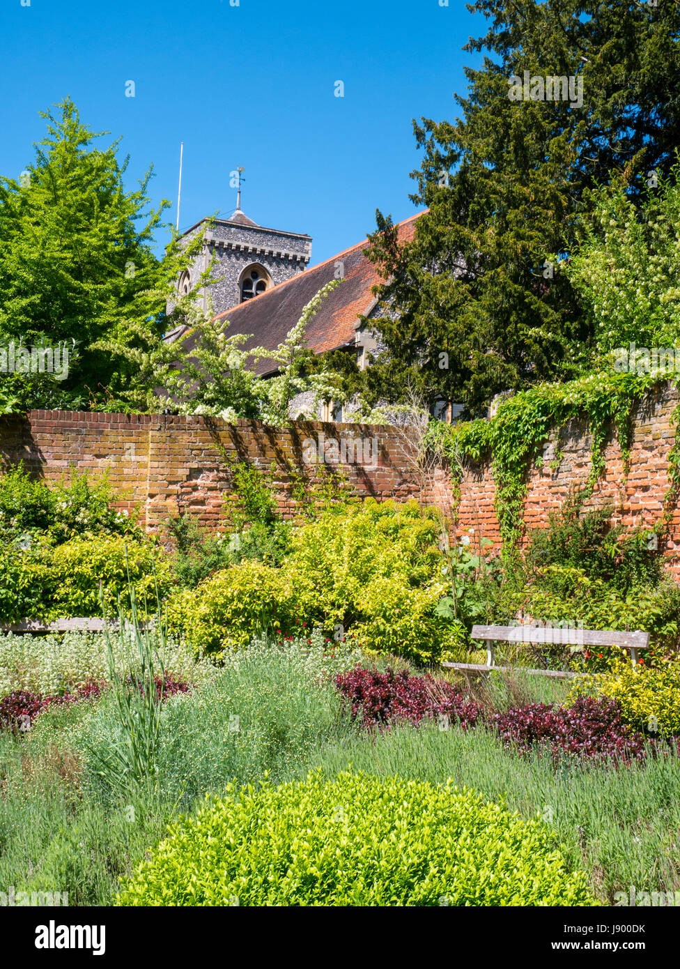 Parish Church of Saint Peter Caversham, Caversham Park Gardens ...