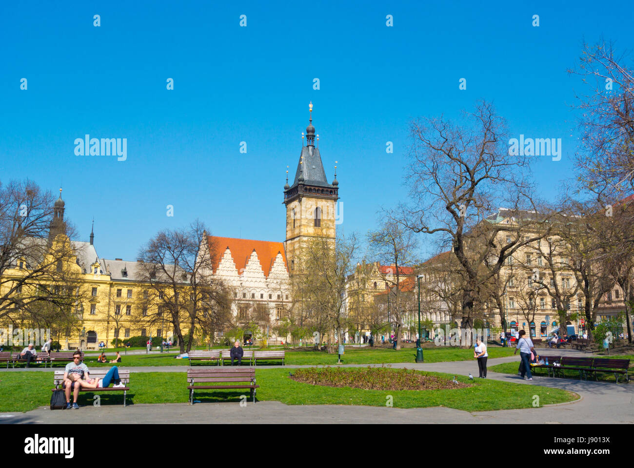 Karlovo namesti, Charles Square, with Novoměstská radnice, new town ...