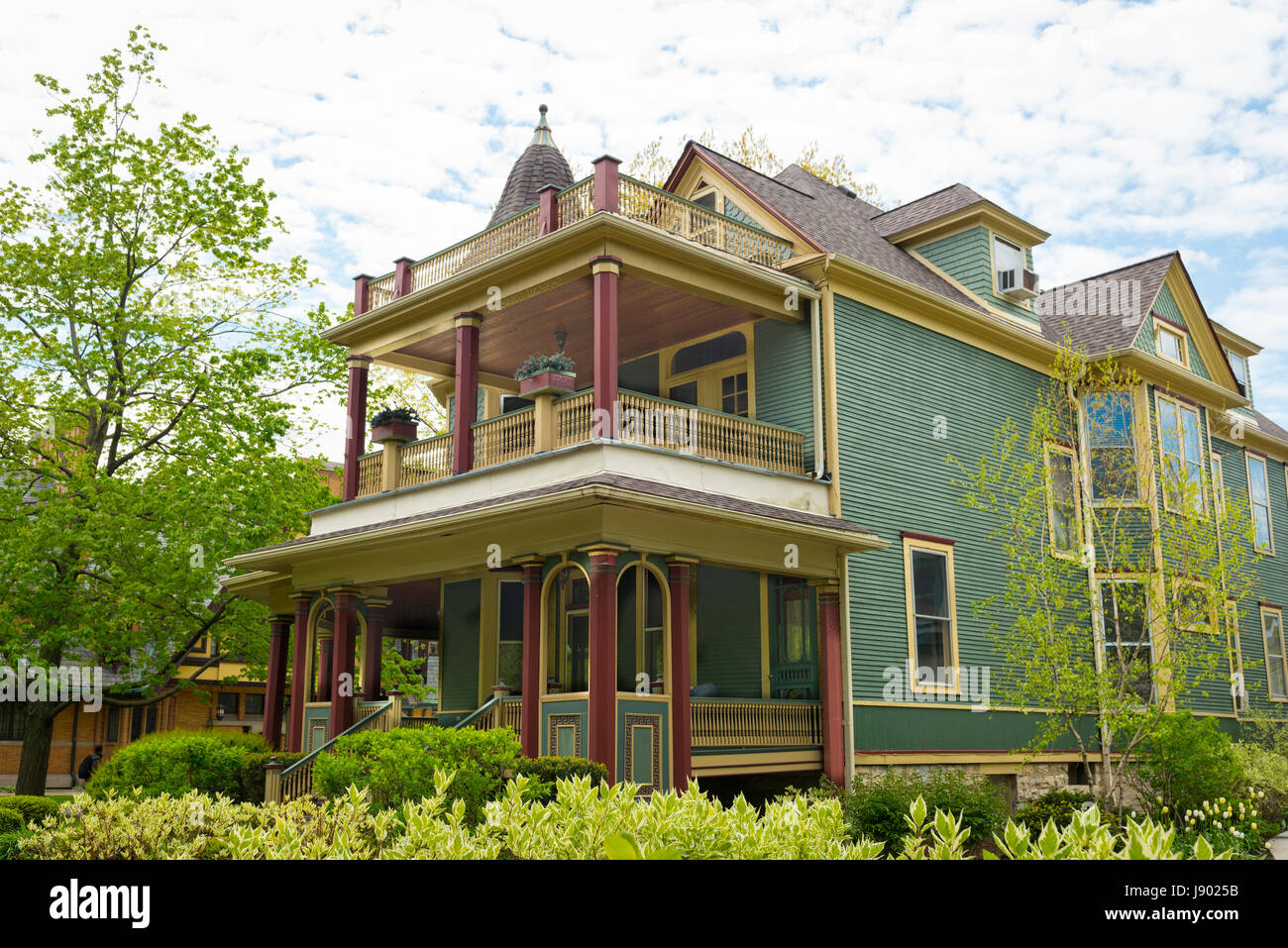 Chicago Illinois Oak Park house home Art Deco porch veranda balcony ...