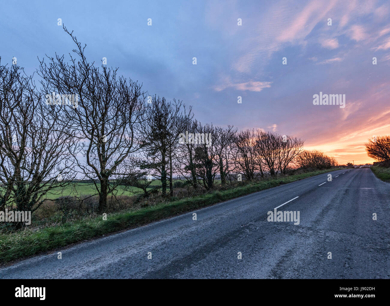 Empty rural road hi-res stock photography and images - Alamy