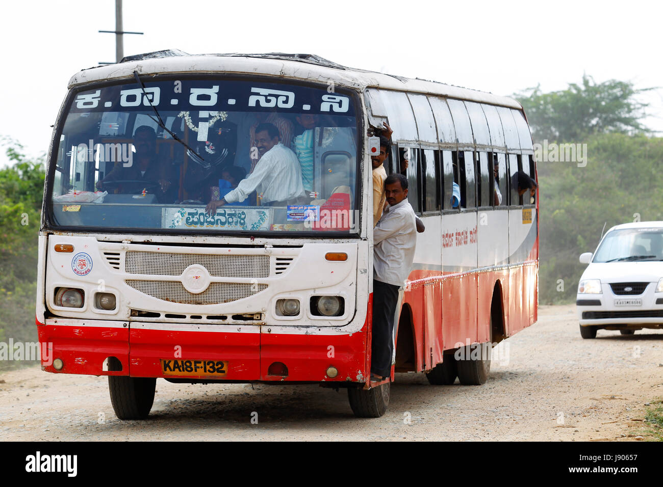 Karnataka bus hi-res stock photography and images - Alamy
