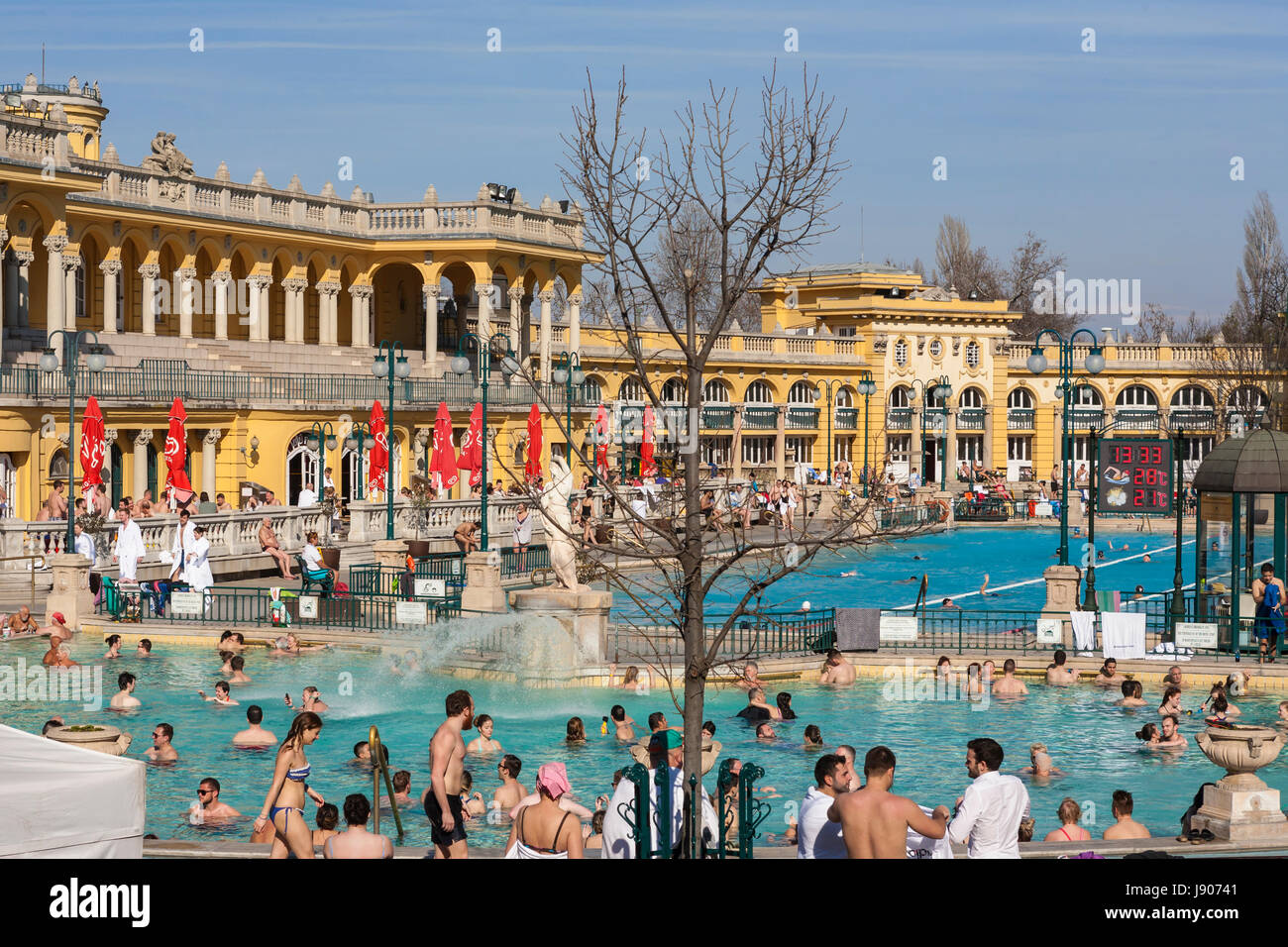 Open air baths hi-res stock photography and images - Alamy
