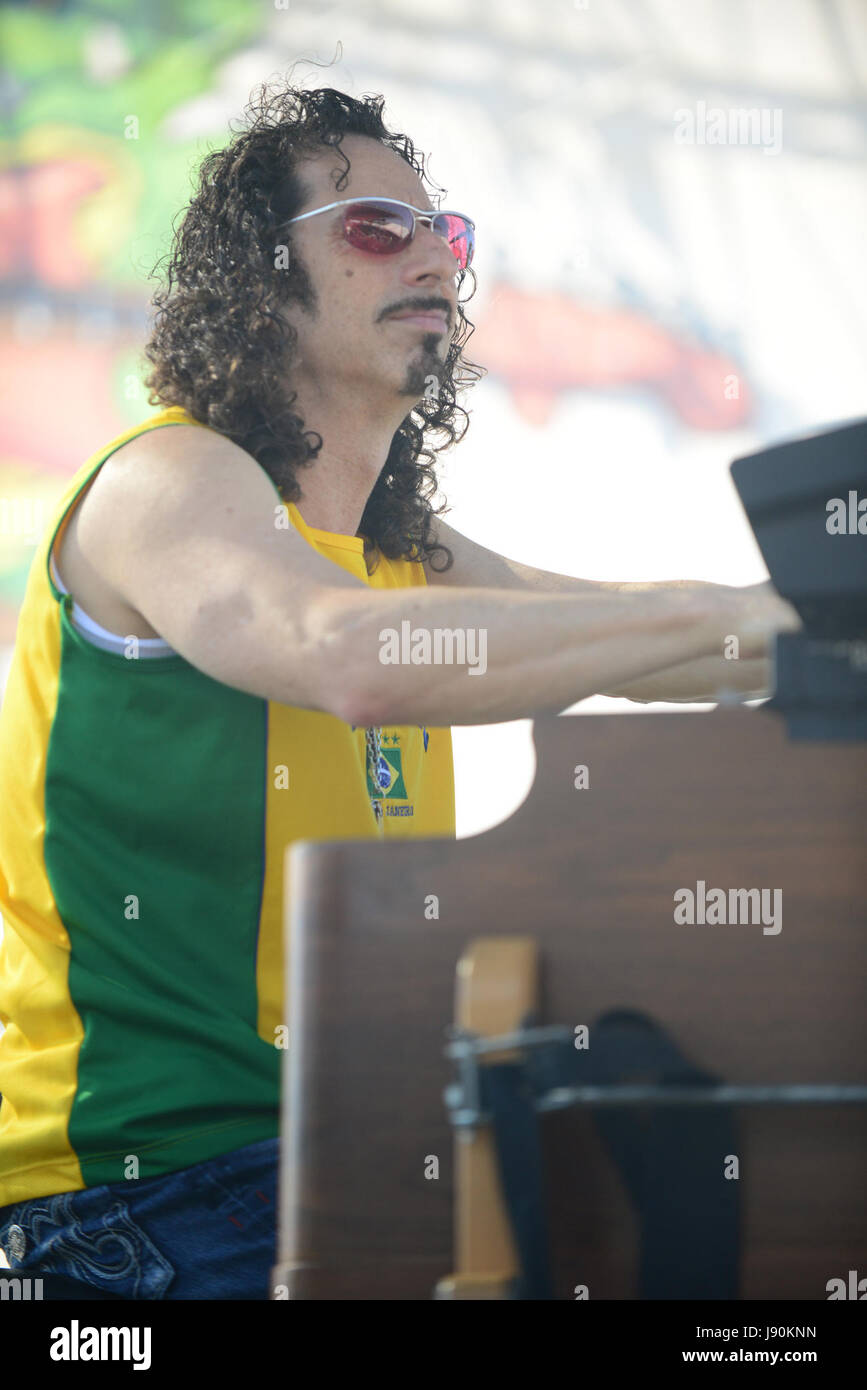 Ed roth hi-res stock photography and images - Alamy