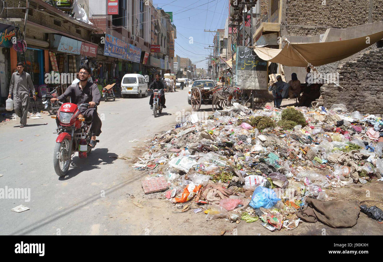 Huge heap of garbage at Abdul Sattar Road in Quetta showing negligence ...