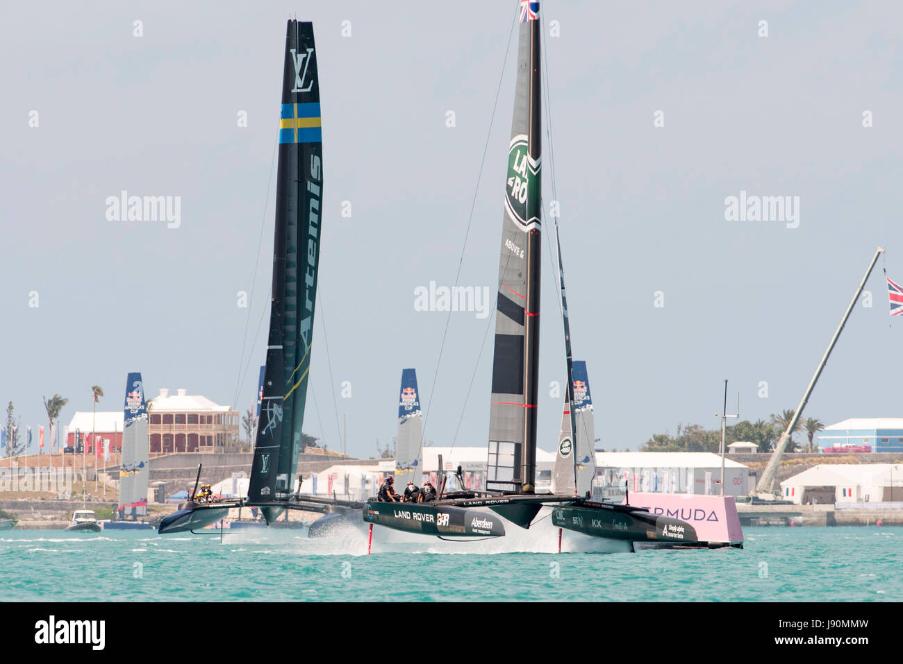 Round robin bar hi-res stock photography and images - Alamy