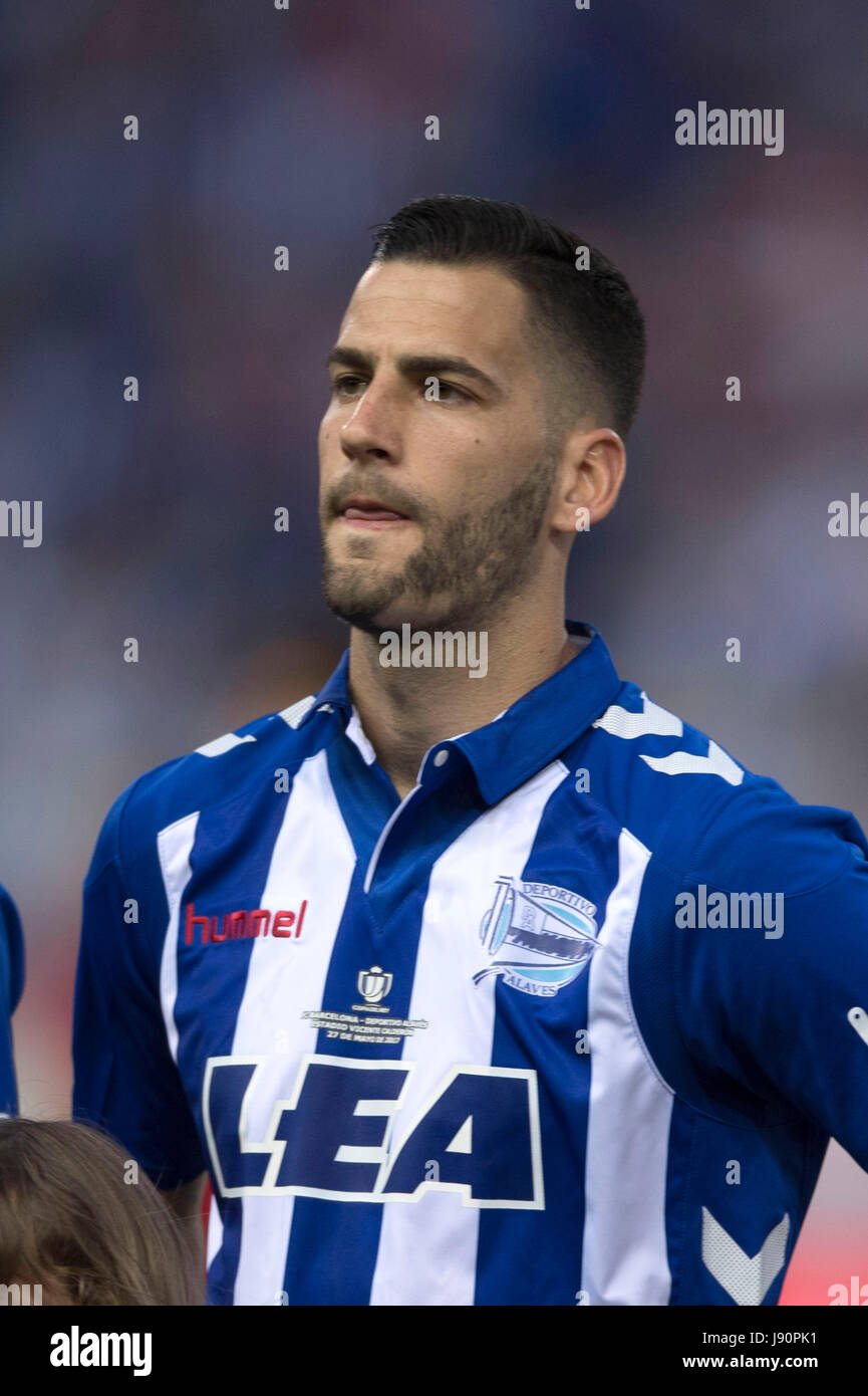 Edgar mendez of deportivo alaves hi-res stock photography and images ...
