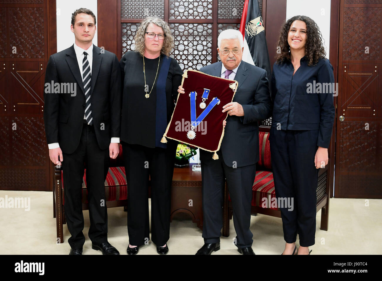 Ramallah, West Bank, Palestinian Territory. 18th Nov, 2016. Palestinian ...