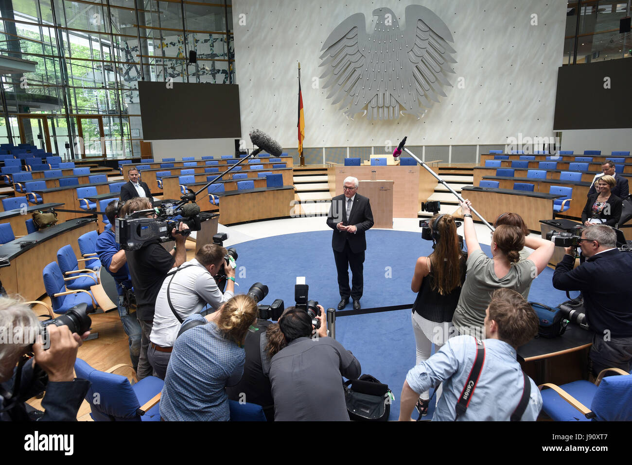 Bonn, Germany. 31st May, 2017. German President Frank-Walter Steinmeier ...