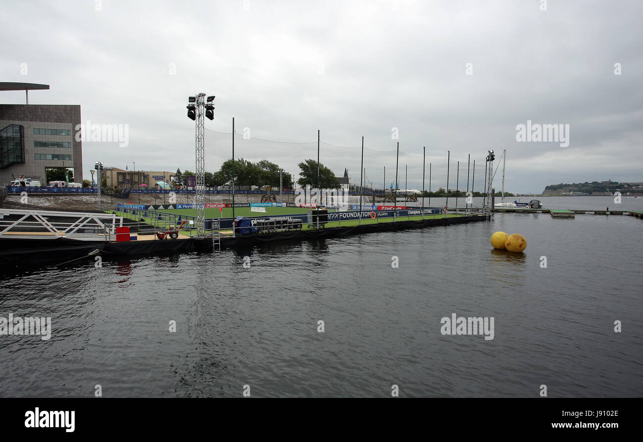 Cardiff, UK. 31st May, 2017. A floating pitch in Cardiff Bay ...