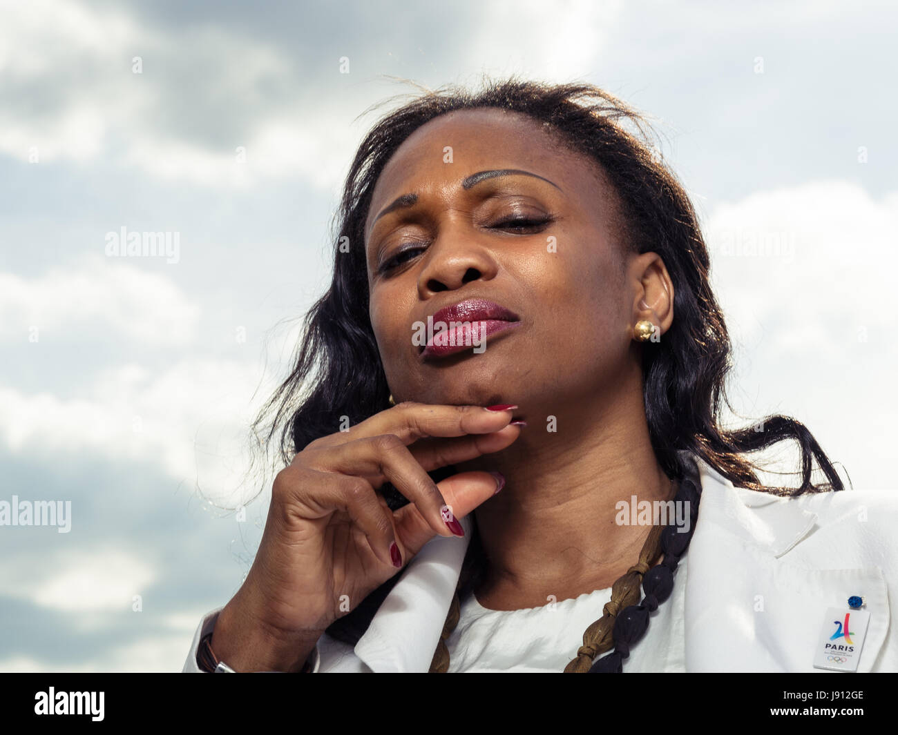 Laura flessel fencing hi-res stock photography and images - Alamy