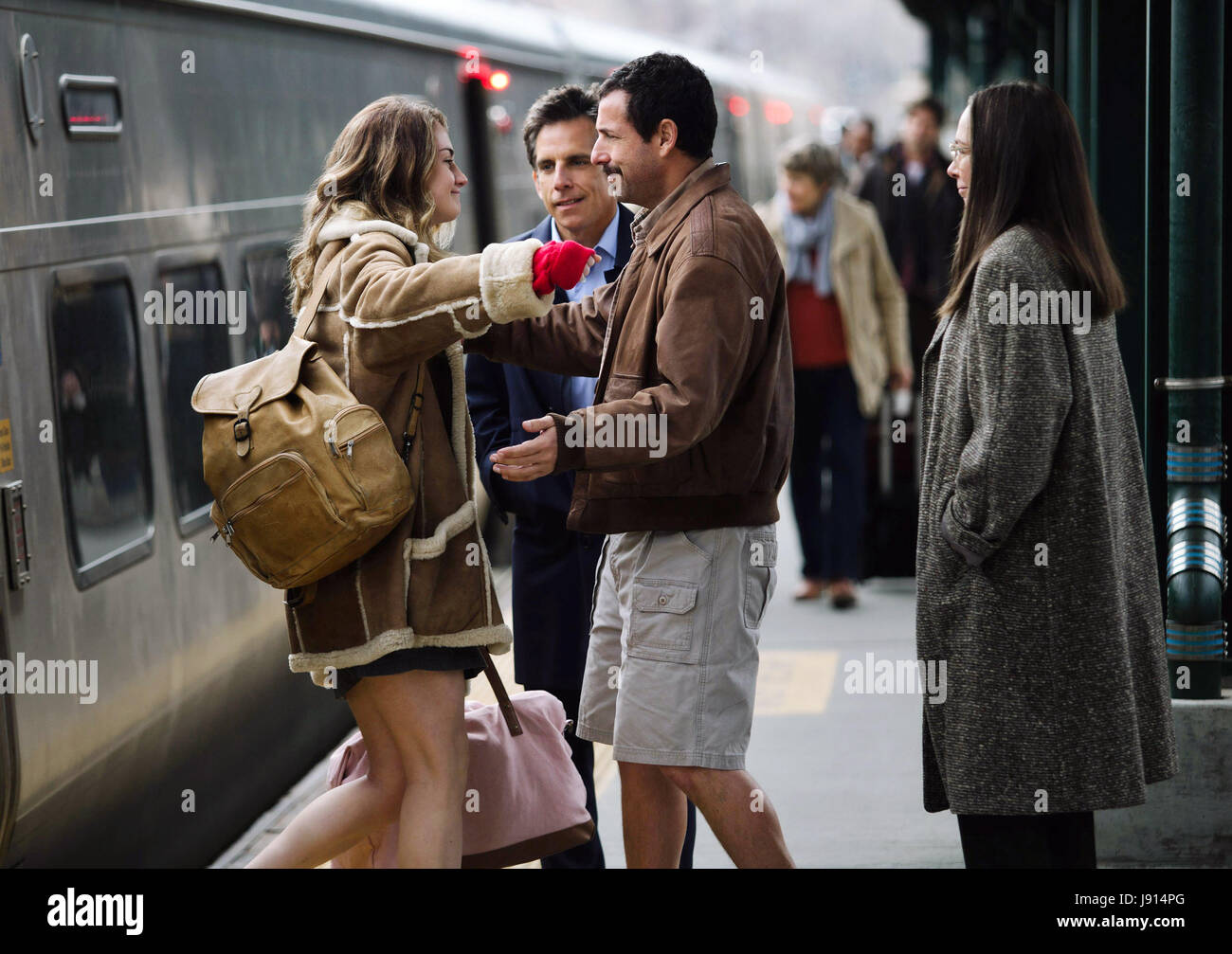 THE MEYEROWITZ STORIES, from left: Grace Van Patten, Ben Stiller, Adam ...