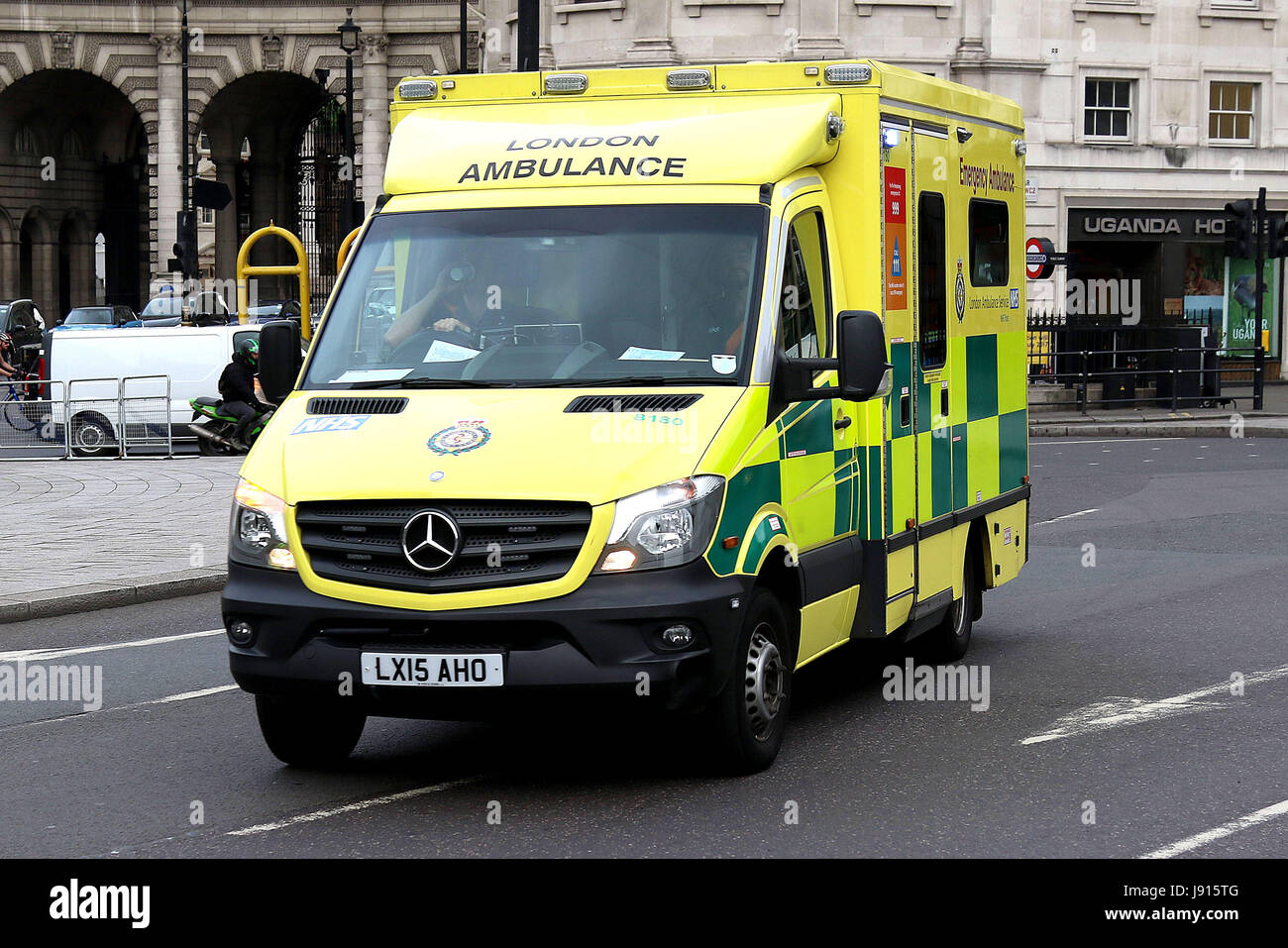 Siren ambulance hi-res stock photography and images - Alamy