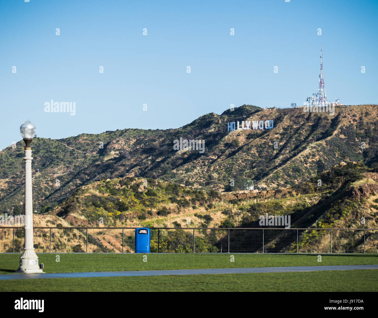 Griffith observatory hollywood sign hi-res stock photography and images ...