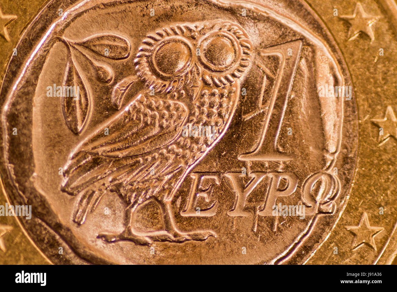 Gold coin melt hi-res stock photography and images - Alamy