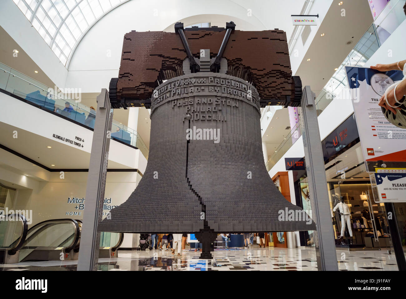 Glendale Galleria, MAY 28: The Lego Americana roadshow (The Liberty ...