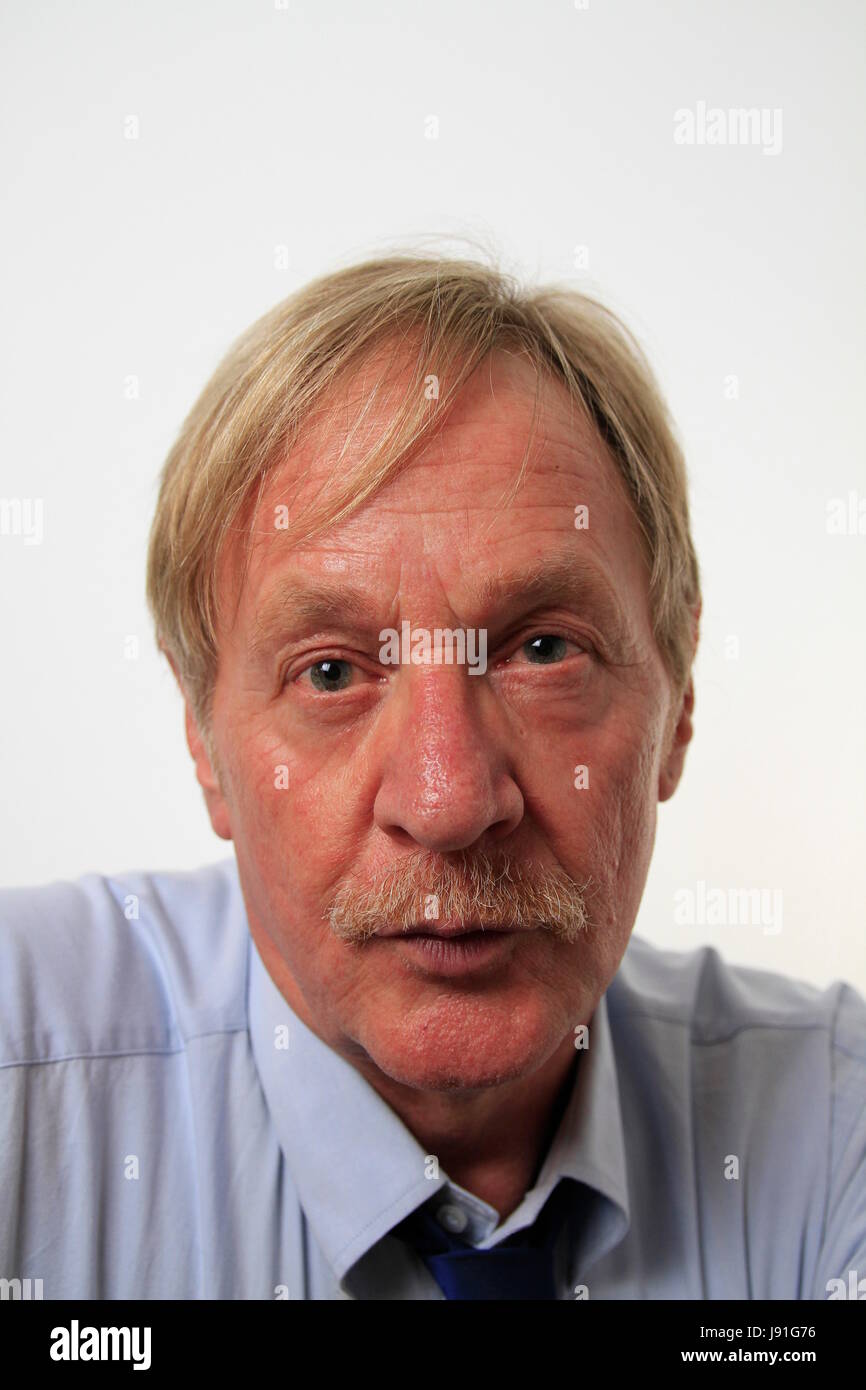 Man startled hi-res stock photography and images - Alamy