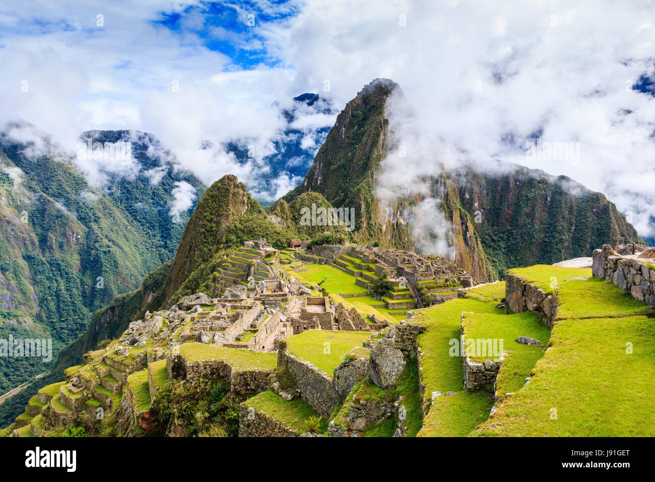 Machu Picchu, Peru. UNESCO World Heritage Site. One of the New Seven ...