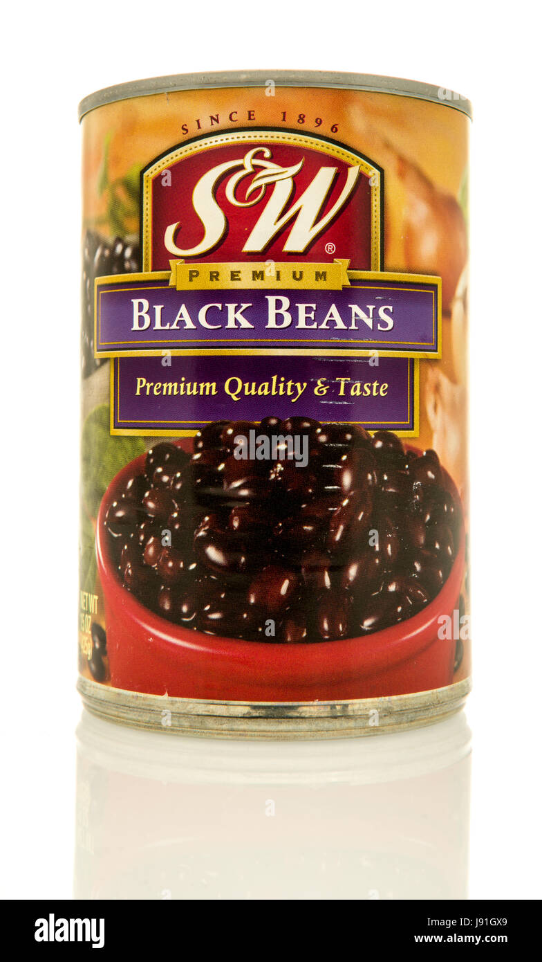 Winneconne, WI - 16 May 2017: A can of S&W black beans on an isolated ...