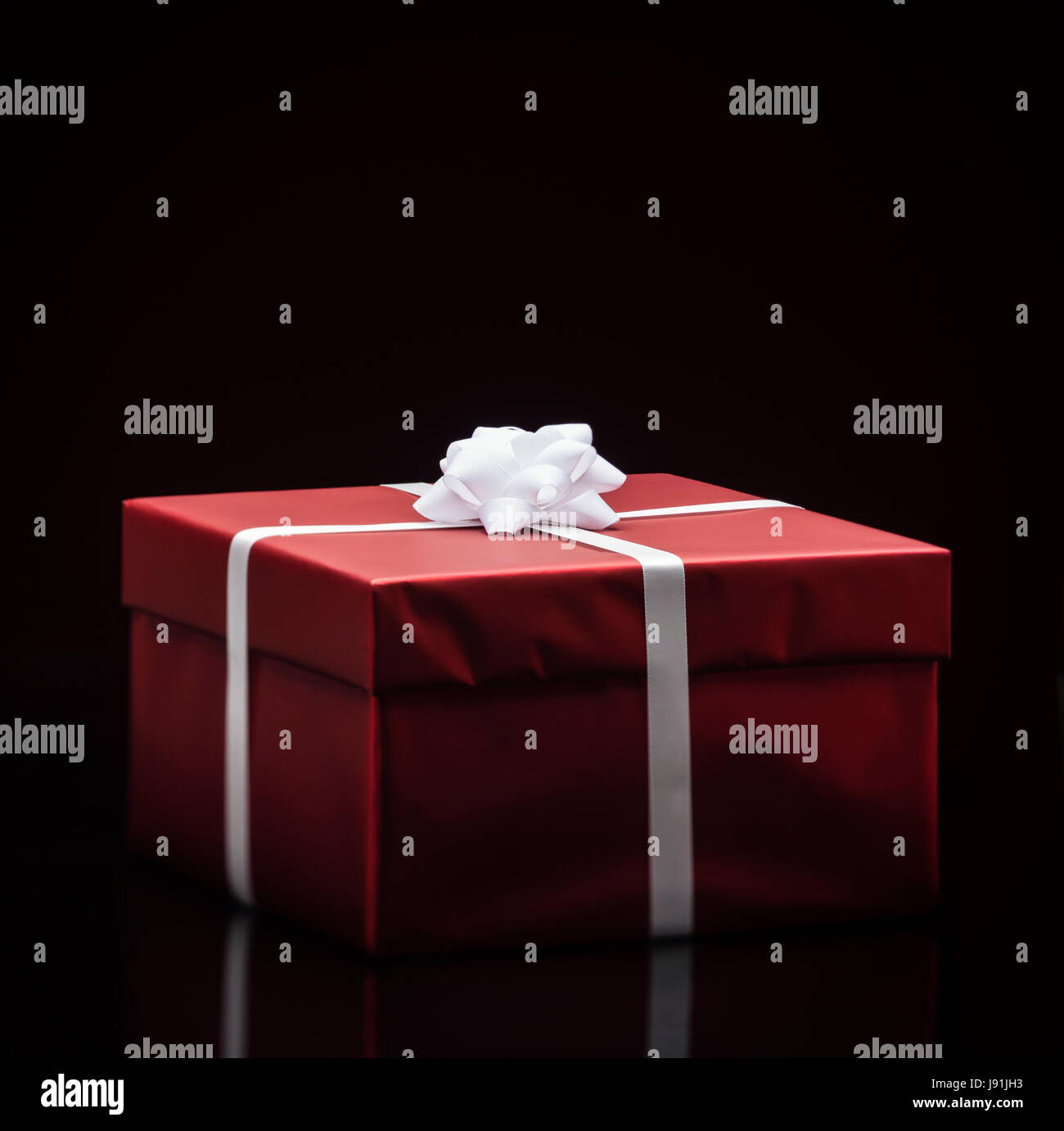 Still life wrapped present hi-res stock photography and images - Alamy