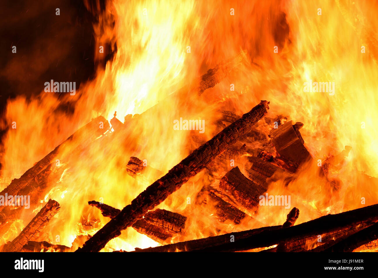 Domestic coal fire hi-res stock photography and images - Alamy