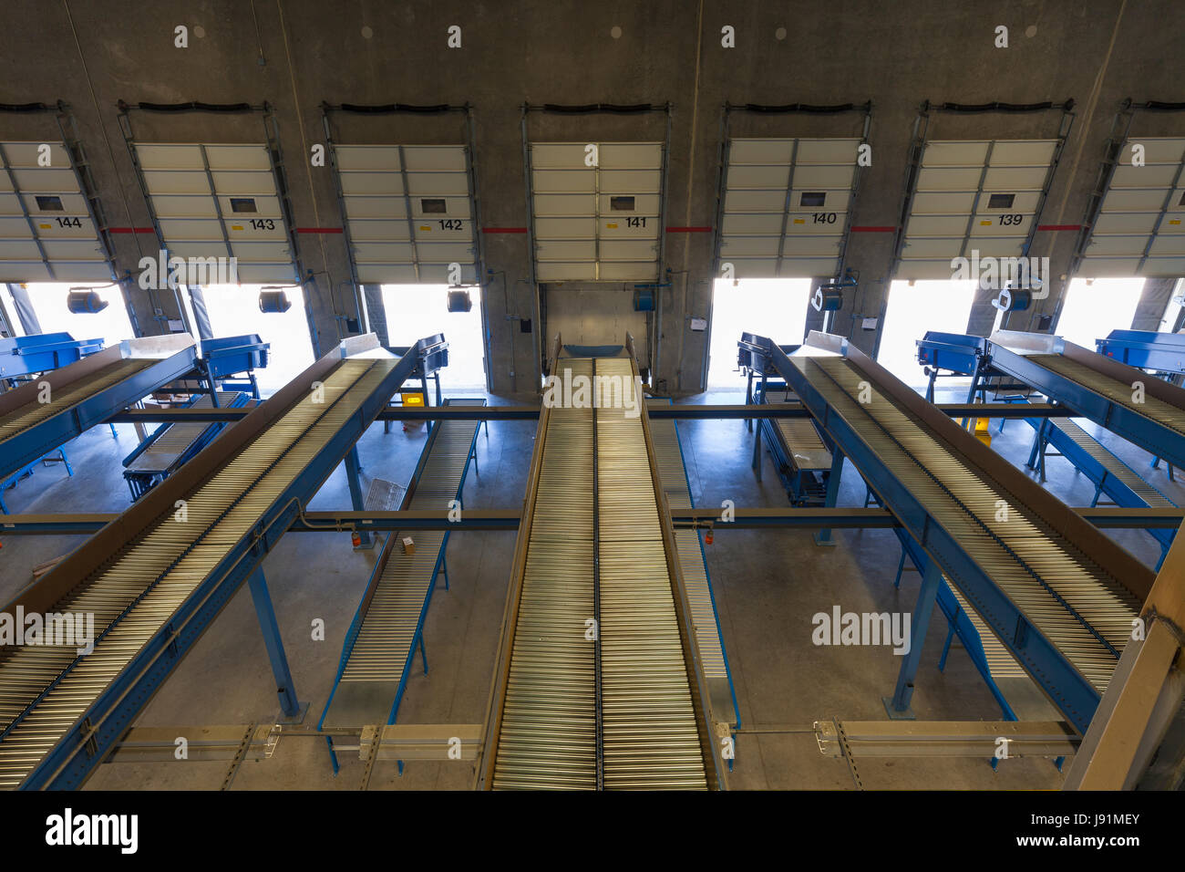 Production and distribution hi-res stock photography and images - Alamy