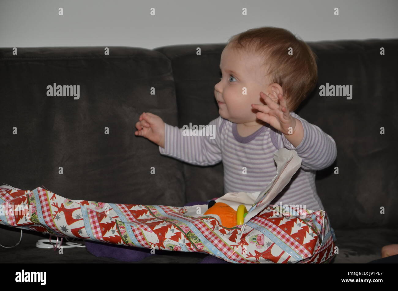face, look, glancing, see, view, looking, peeking, looking at, baby ...