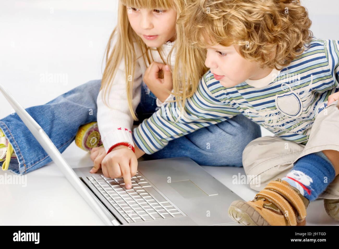 enjoy, childhood, curl, child, computers, computer, exploring, explore ...